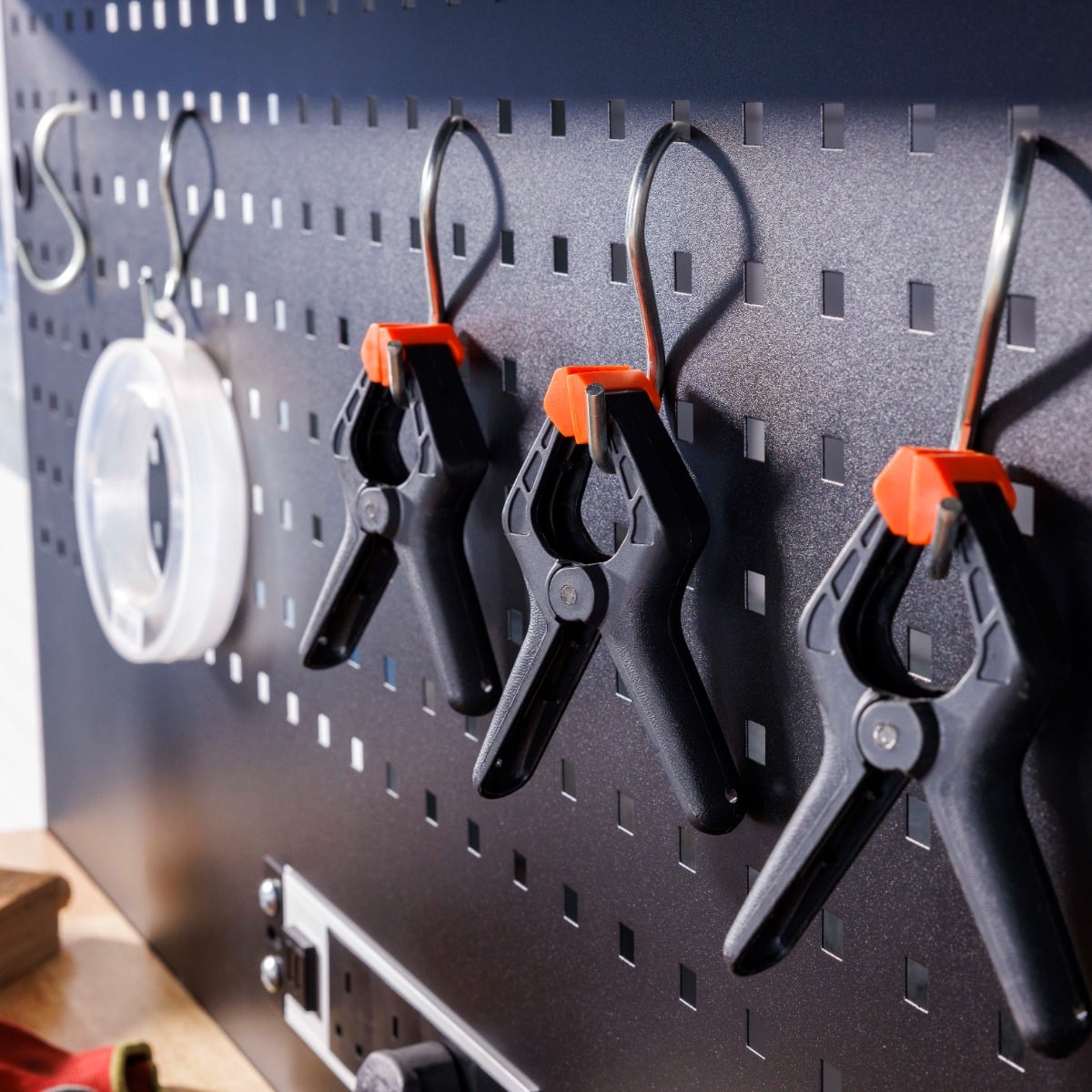 SGS Garage Workbench with Pegboard, Wall Cabinets and Sockets STC4500
